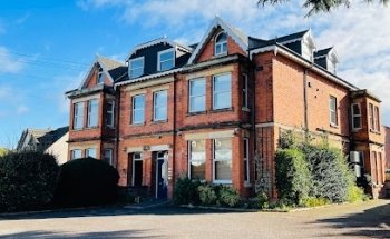 Cheltenham Spa Dental & Implant Clinic: Schedule, price and opinions